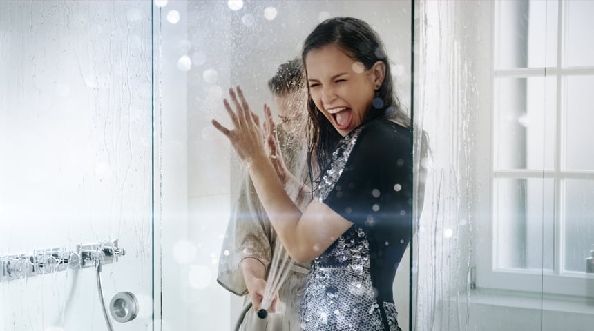 Prendre sa douche : tour du monde des habitudes